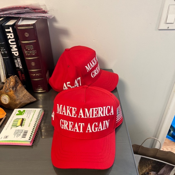 cali-fame | Accessories | New Make America Great Again Official Trump ...